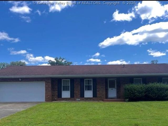 88 Riverbend Blvd, Saint Albans, WV 25177