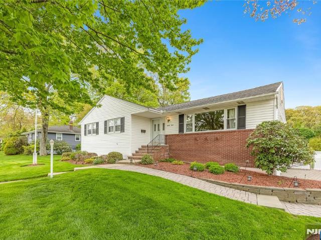 88 Ross Avenue
