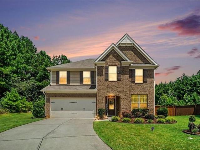 88 Royalty Ln, Hiram, GA 30141