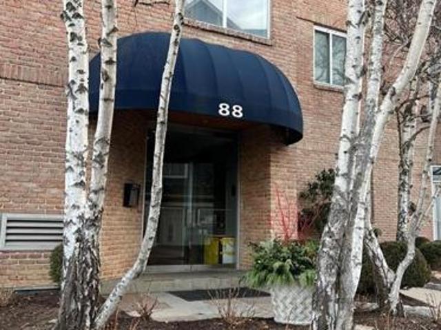 88 Southfield Ave #106, Stamford, CT 06902