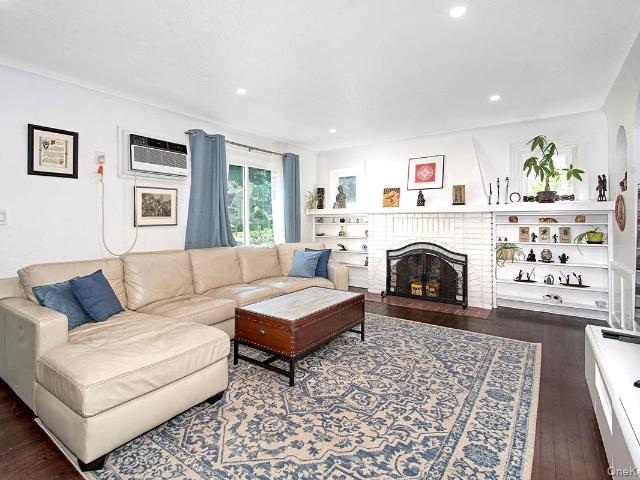 88 Smith Avenue