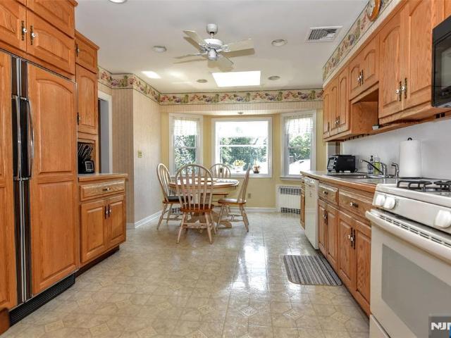 88 Spring Valley Road