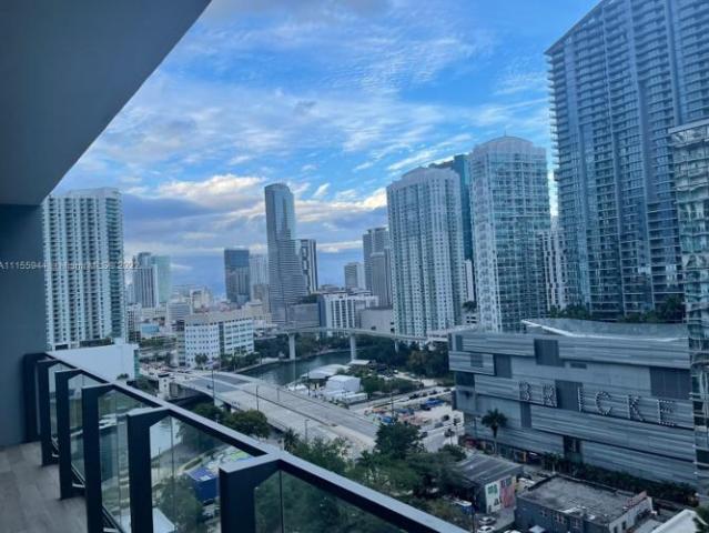 88 SW 7th St #1209 Miami, FL 33130