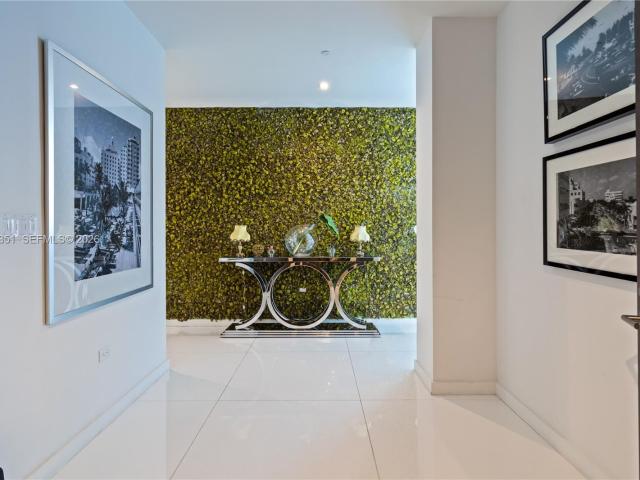 88 SW 7th St, Unit 4203, Miami, FL 33130 | MLS #A12020