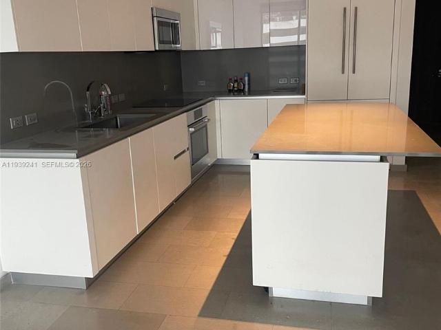 88 SW 7th St, Unit 1608, Miami, FL 33130 | MLS #A11939