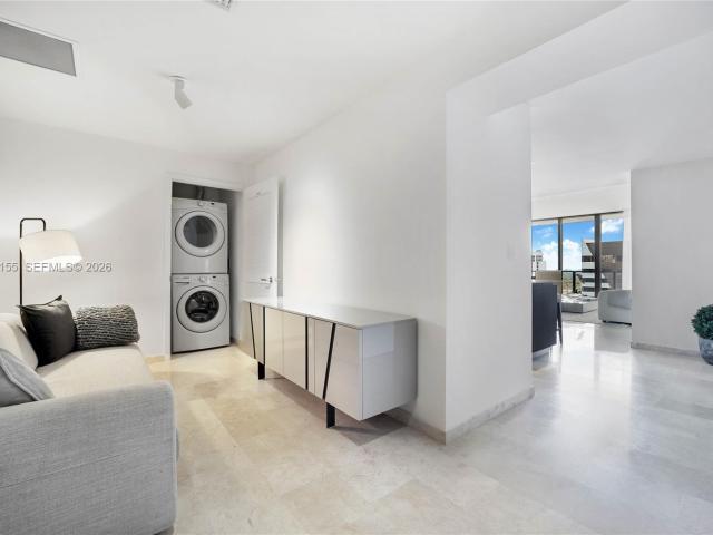88 SW 7th St, Unit 1810, Miami, FL 33130 | MLS #A11978 | Compass