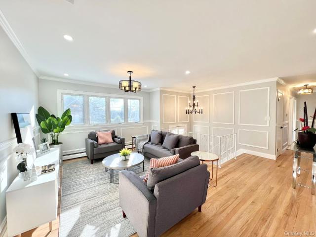 88 Stewart Ave, Hicksville, NY 11801 | MLS #985876