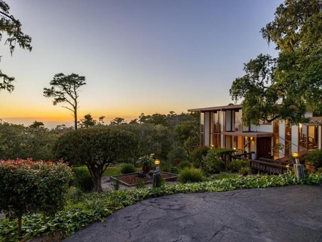 88A Corona Rd, Carmel Highlands, CA 93923