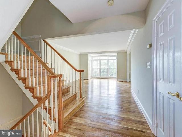 8904 Barrowgate Court
