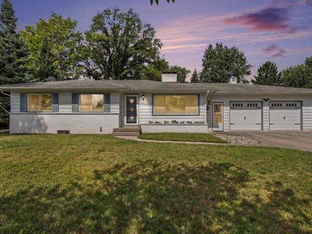 8904 Dolphin St, Portage, MI 49024