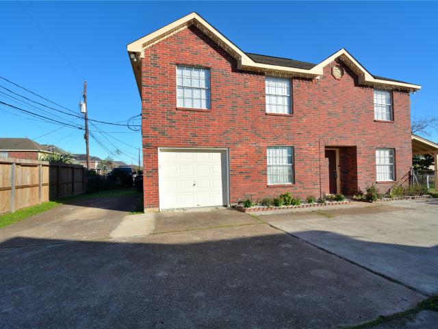 8904 Ledge St, Houston, TX 77075 | MLS #76797 | Compass