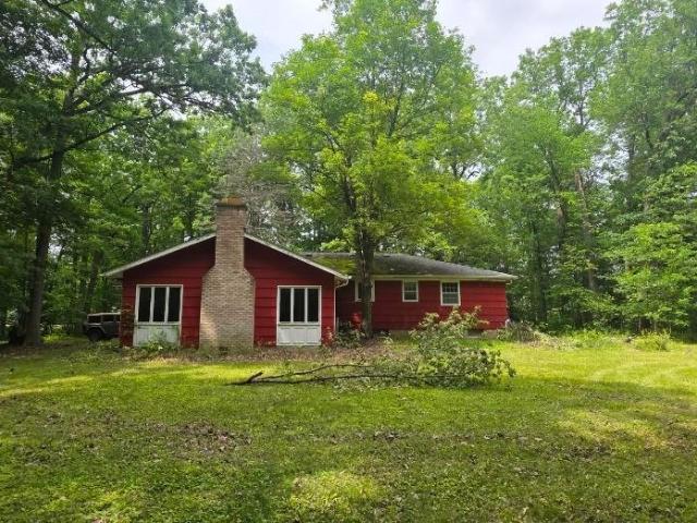 8905 County Road