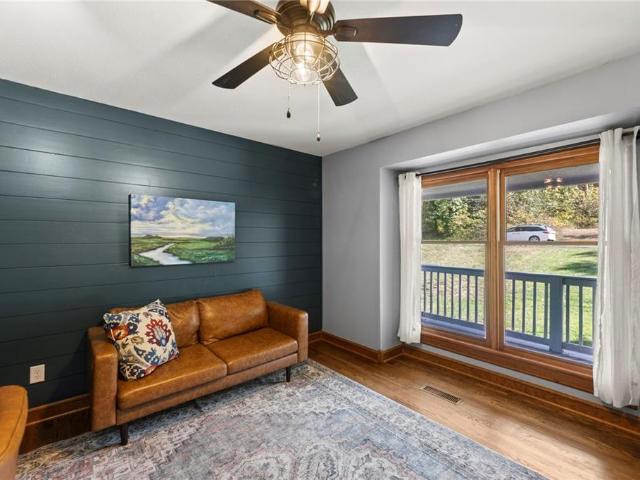 8906 Millstone Dr, Lenexa, KS 66220 | MLS #2615