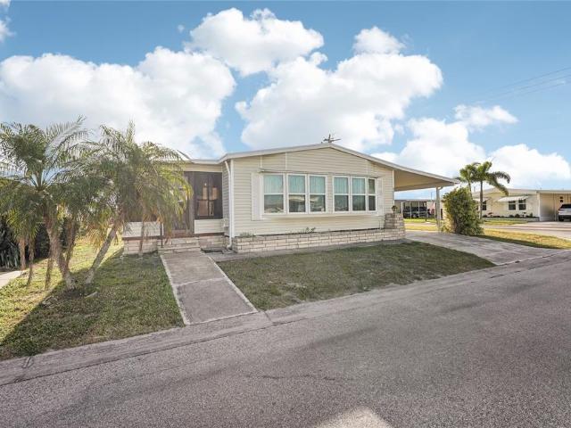 8906 31st Ave E, Palmetto, FL 34221 | MLS #S5123 | Compass