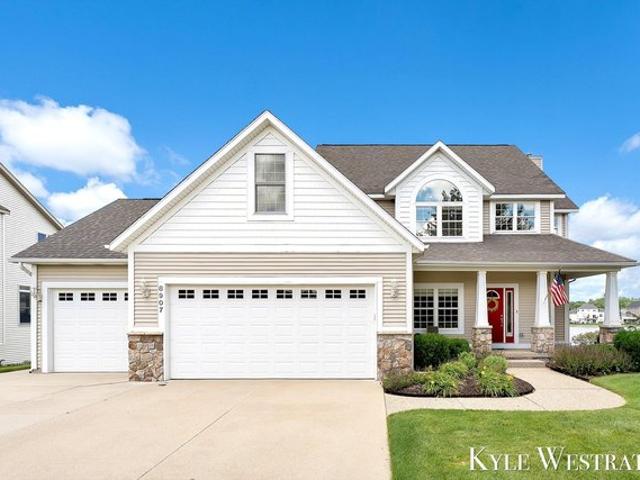 8907 Mica Dr, Zeeland, MI 49464