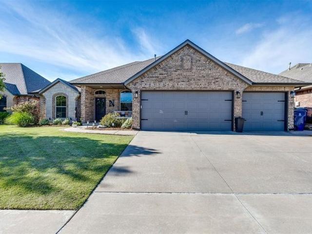 8908 NW 110th St, Oklahoma City, OK 73162