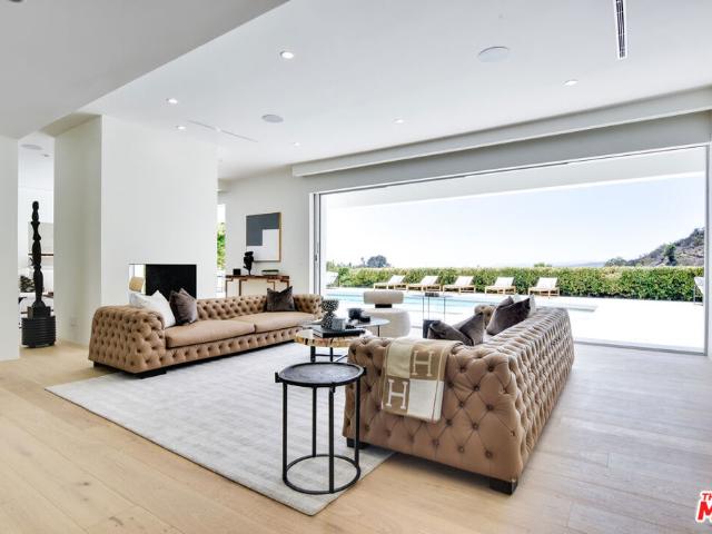 8908 Alto Cedro Drive