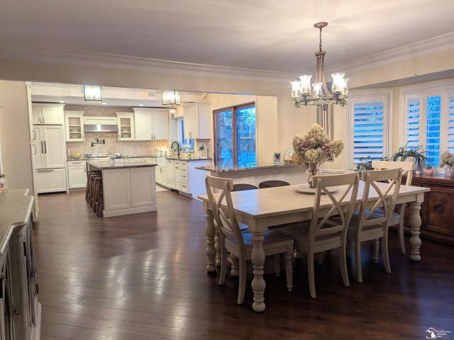 8908 Sarah Lane