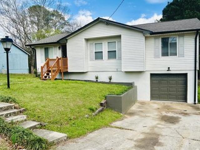 8908 Thomas Rd, Jonesboro, GA 30238