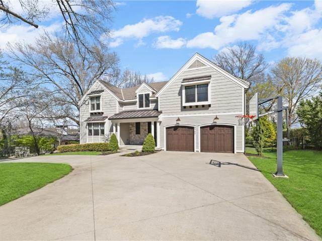 8909 Lee Blvd, Leawood, KS 66206 | Compass