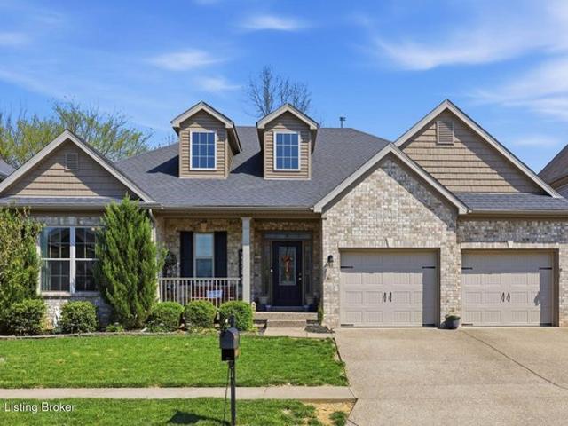 8909 Talon Ridge Dr, Louisville, KY 40229