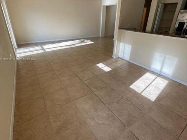 8900 NW 97th Ave #207, Doral, FL 33178