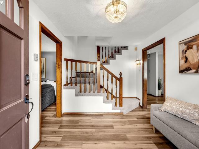8900 NE 115TH AVE