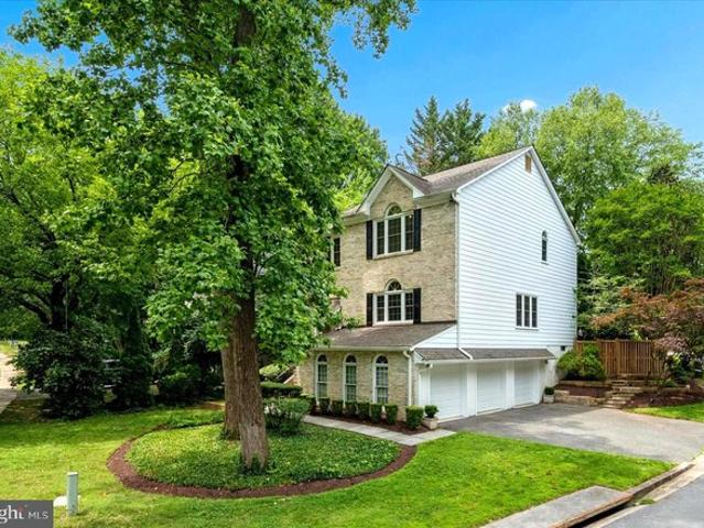 8900 Ellsworth Ct, Silver Spring, MD 20910
