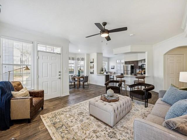 8900 Independence Pkwy, Plano, TX 75025