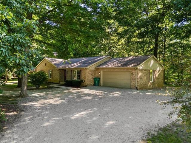 8900 Kirkridge Ln, Lafayette, IN 47905