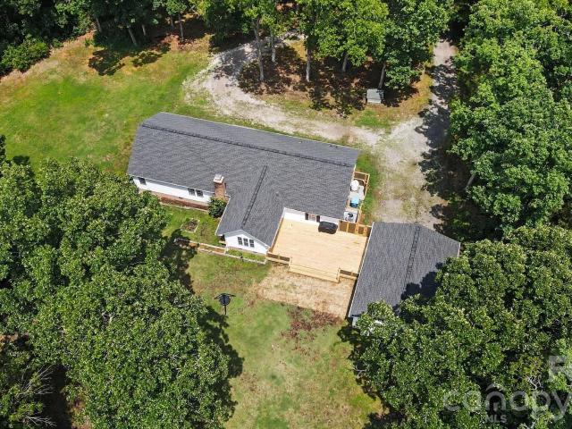 8900 Lazy Ridge Lane