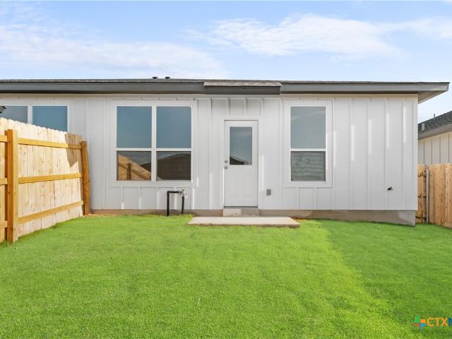 8900 Little Leaf Mullberry Drive