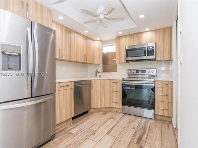 8900 Washington Blvd Apt 117, Pembroke Pines, FL 33025