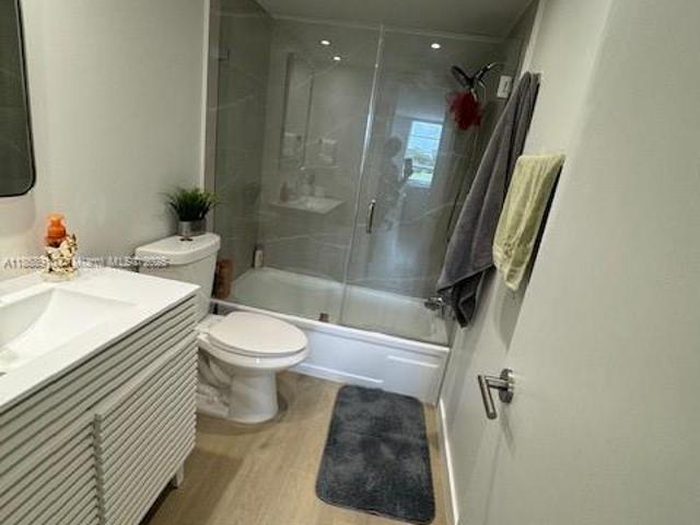 8900 Washington St, Unit 304A, Pembroke Pines, FL 33025 | MLS #A11868