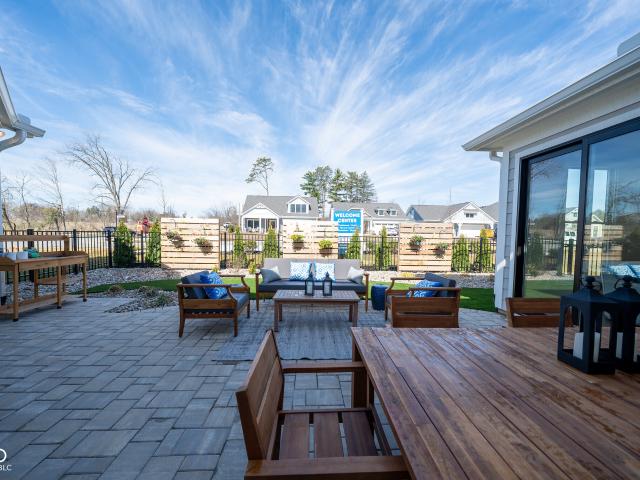 8901 Constitution Trail