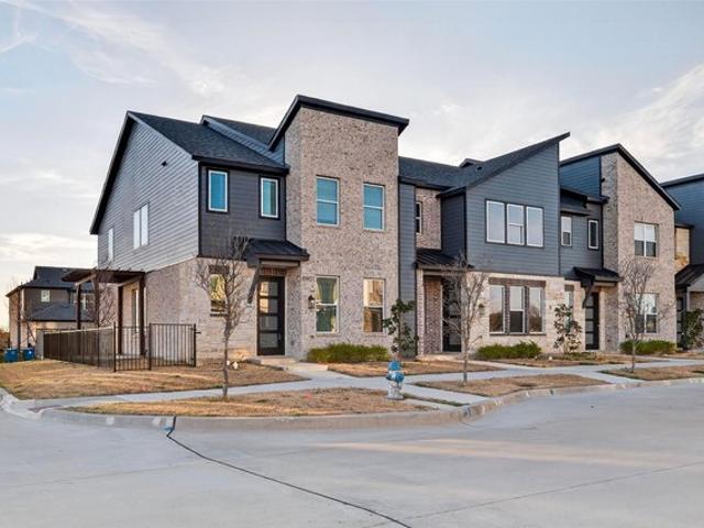 8901 Lowell St, Rowlett, TX 75089