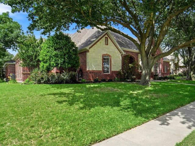 8901 Stratford Drive