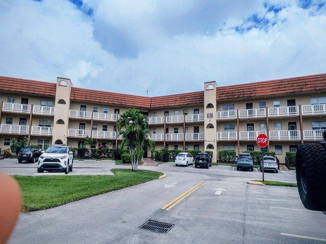 8901 Sunrise Lakes Blvd Apt 307, Sunrise, FL 33322