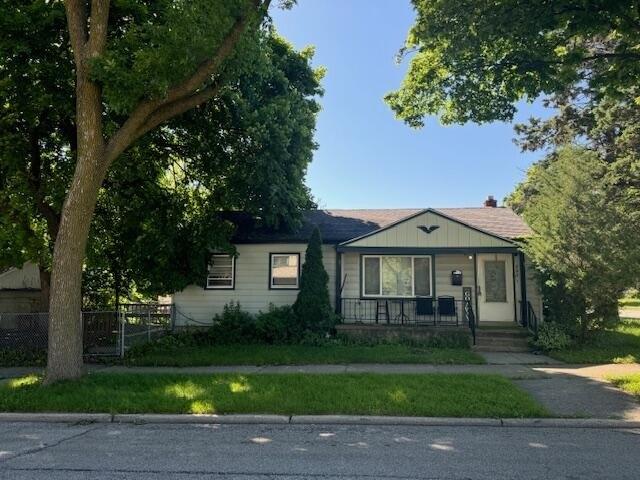 8901 W Lisbon Ave, Milwaukee, WI 53222
