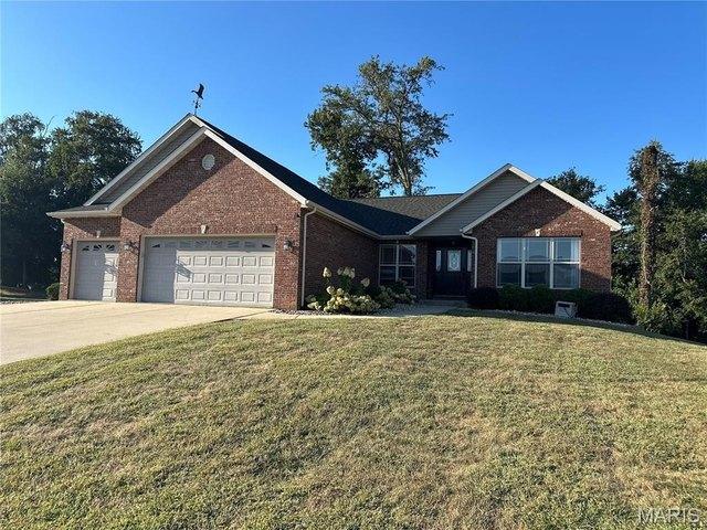 8901 Wendell Creek Dr, Saint Jacob, IL 62281
