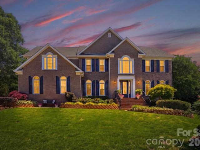 8901 Whipps Cross Ct, Waxhaw, NC 28173