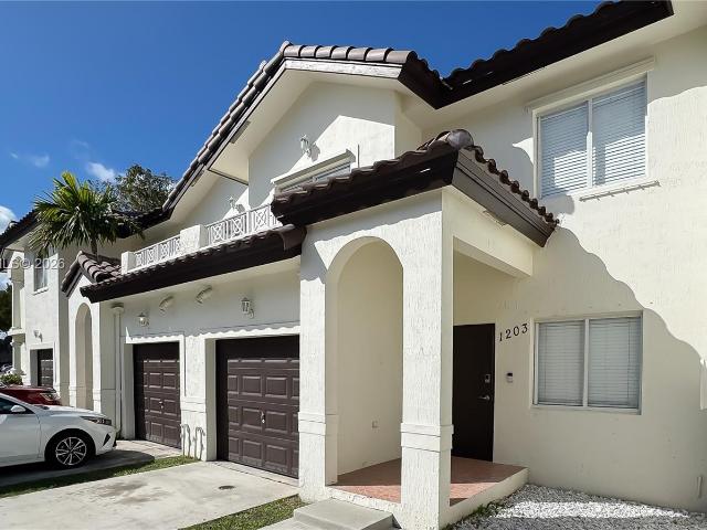 8902 NW 109th Ct, Unit 1203, Doral, FL 33178 | MLS #A11969