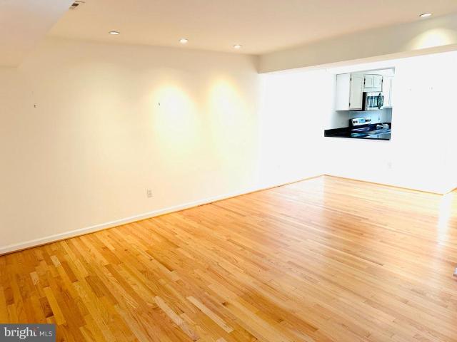 8902 Battery Place