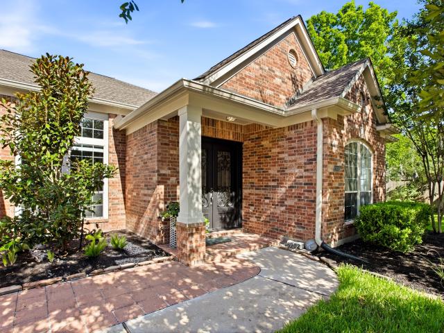 8902 Dakota Court