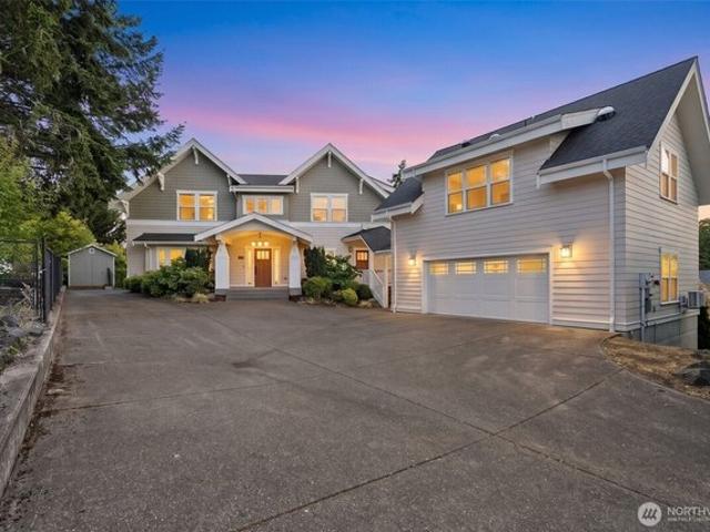 8902 65th St W, University Place, WA 98467
