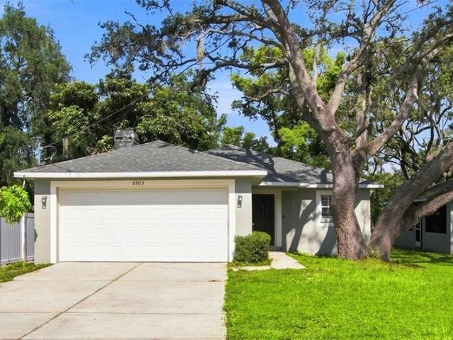 8903 N Willow Ave, Tampa, FL 33604