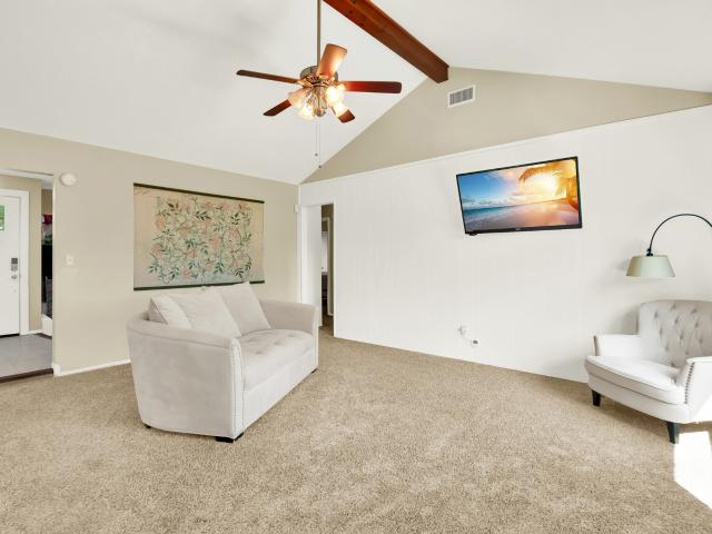 8903 Alcott Dr