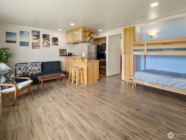 8903 Crescent Bar Road NW # 179