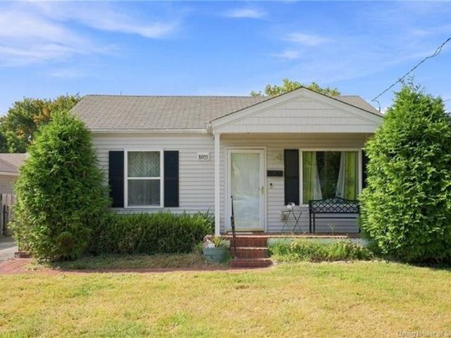 8903 Prospect St, Louisville, KY 40242