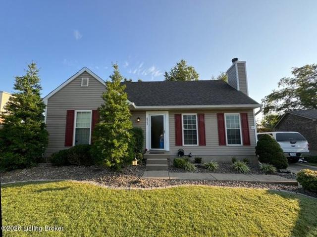 8903 Threpio Ct, Louisville, KY 40299